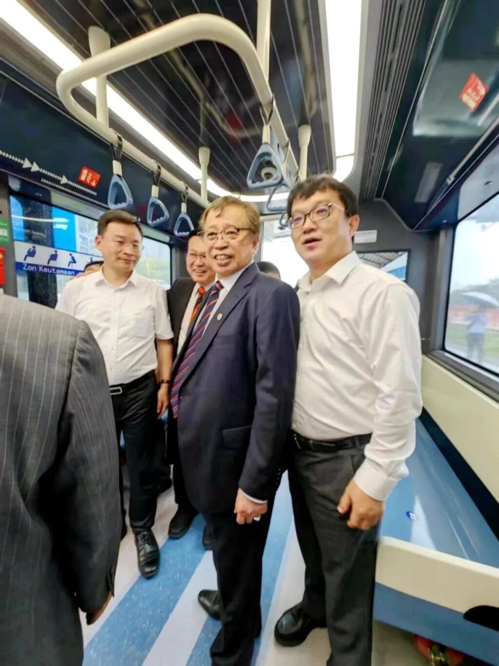 Sarawak Premier Test Rides First Hydrogen Powered Smart Rail Tram - CCIG